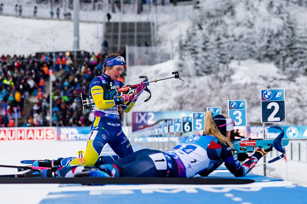 French women also win relay race